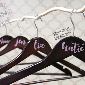 SET OF 7 Name Hangers, Bride Hanger, Bridesmaid Hanger, Personalized ...