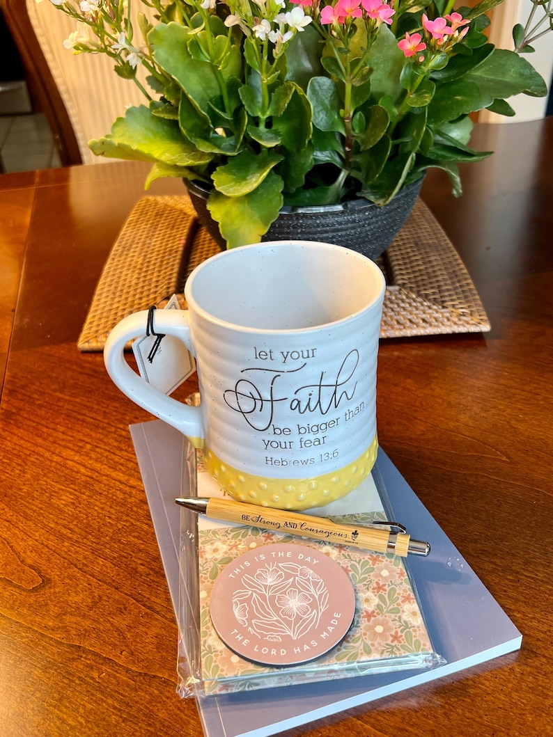 Christian Devotional Gift, Thoughtful, Inspirational Faith Gift ...