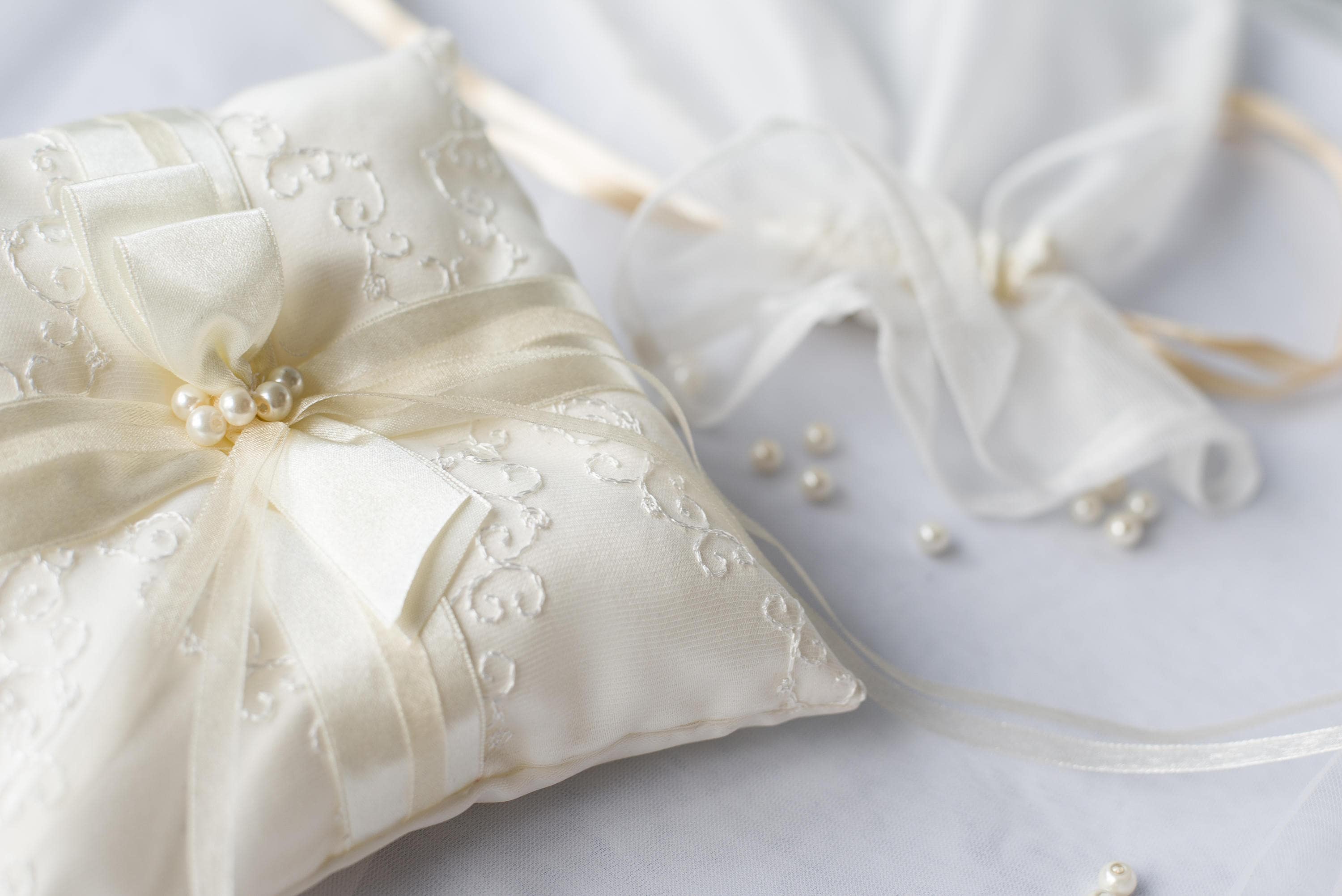 Ivory lace ring bearer pillow/ Ring bearer/ Ivory wedding ring | Etsy