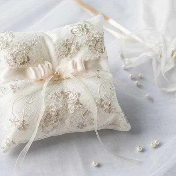 Luxury Ring Pillow - Etsy