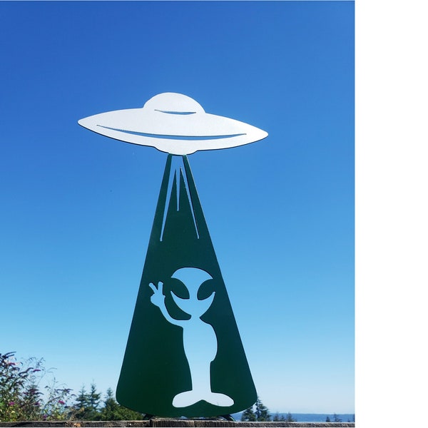 Alien Yard Garden - Etsy