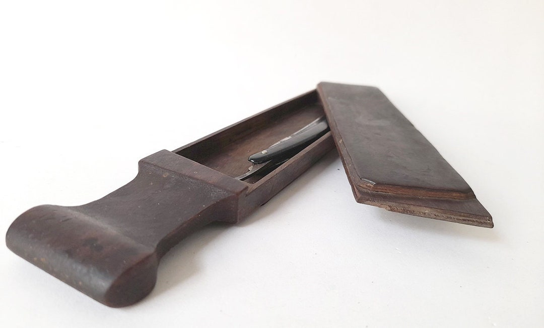 Very Old Leather Razor Sharpener With Black Antique Blade Inside ...