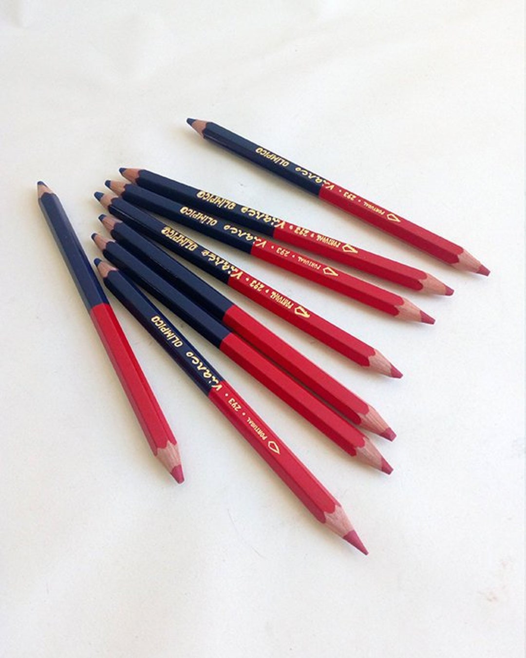 Crayon portugais vintage de charpentier et constructeur civil. crayon ...