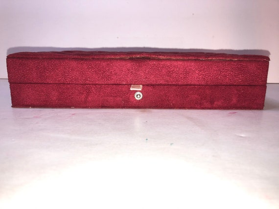 Red Velvet Jewelry Box - Gem