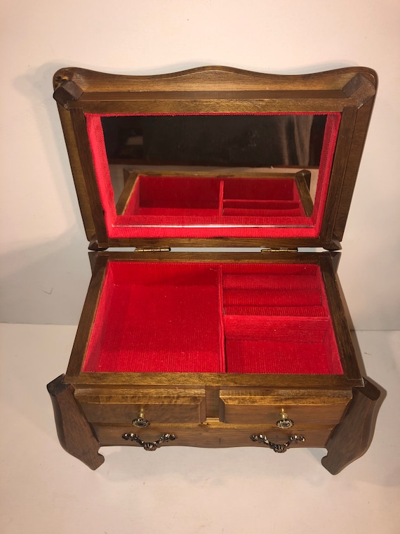 Vintage Musical Jewelry Box - Jewelry Box - Victorian… - Gem