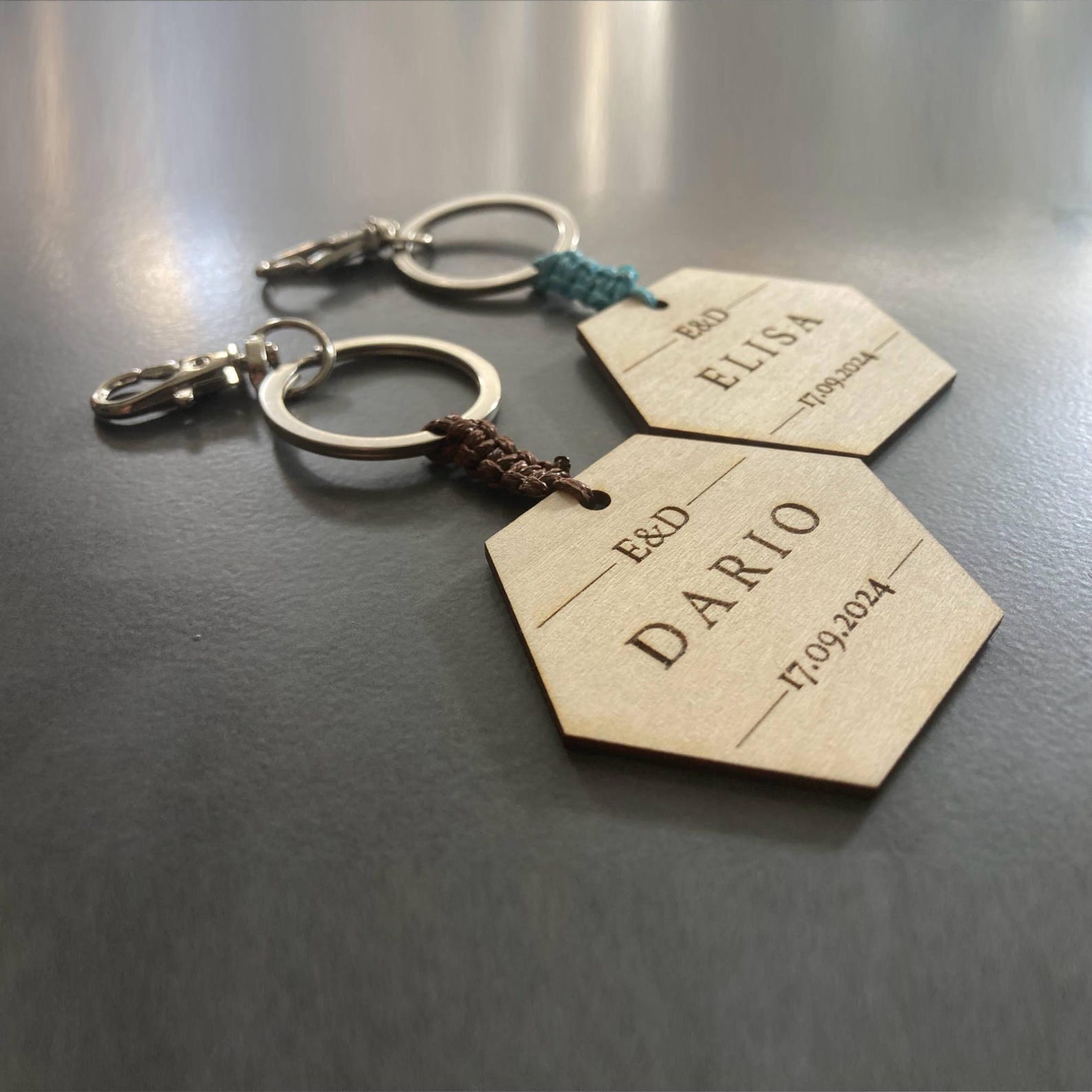 Set of 2 Custom Hexagonal Keychains With Names, Personalized Couple ...