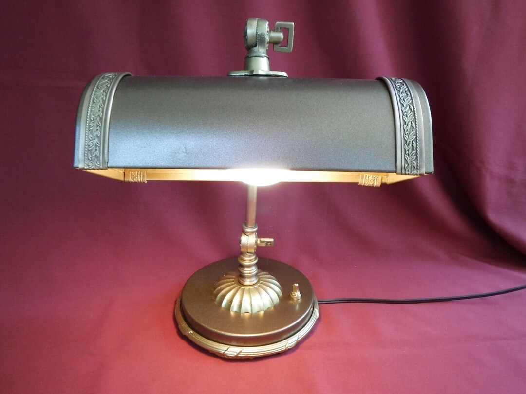 1920s Art Deco Knuckle-neck Jointed Desk Lamp (markel Electric Products ...