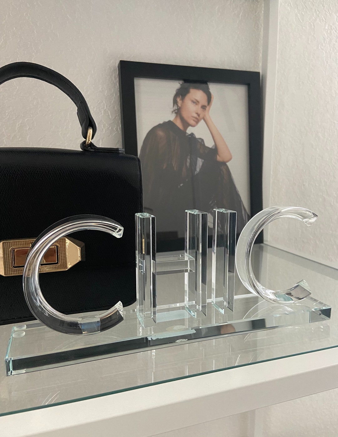 Acrylic CHIC Engraved Closet Signage,minimalist CHIC Signage for Closet ...