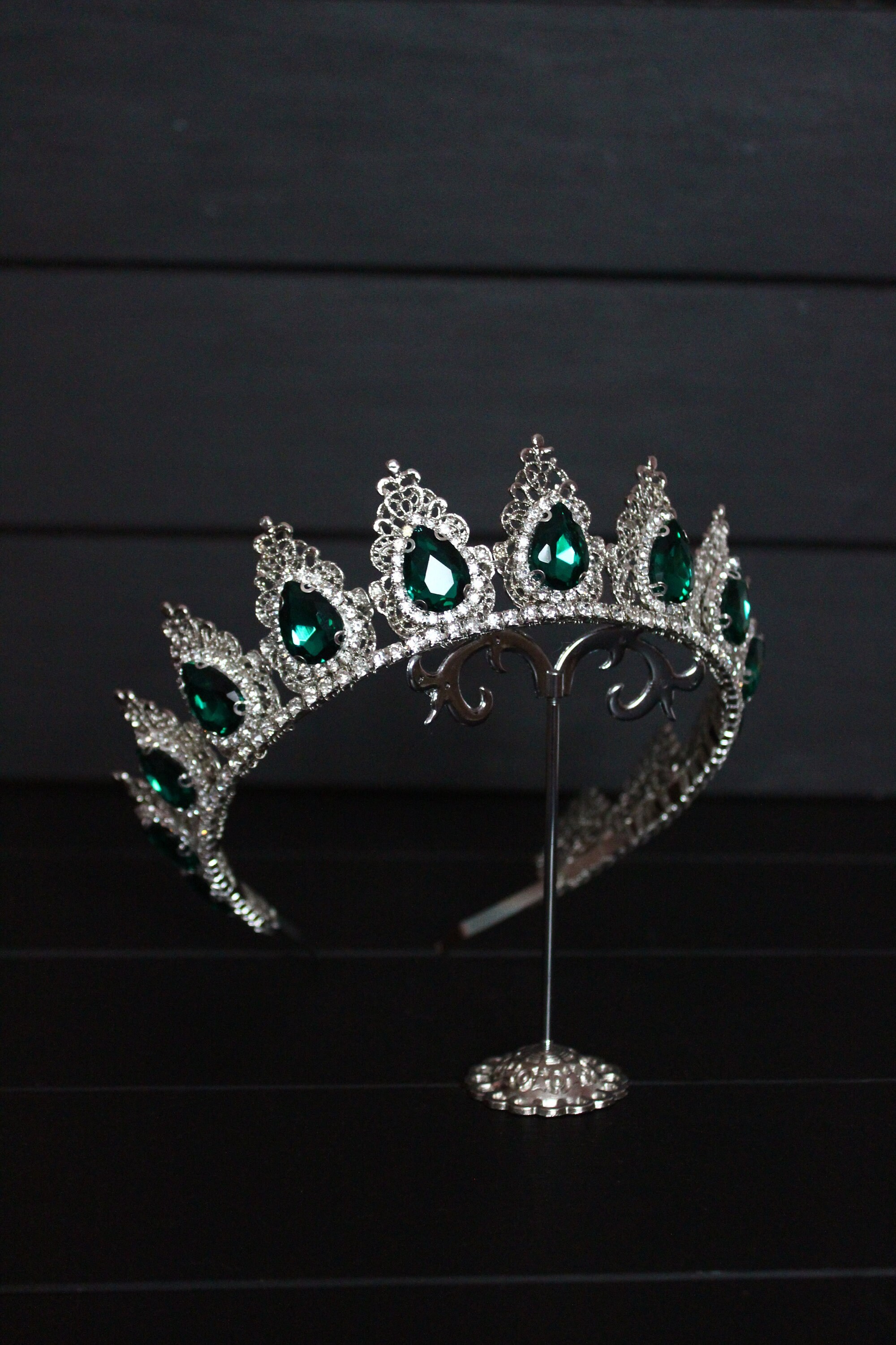 Green crown Crown Emerald crown Green tiara crown Bridal Tiara | Etsy