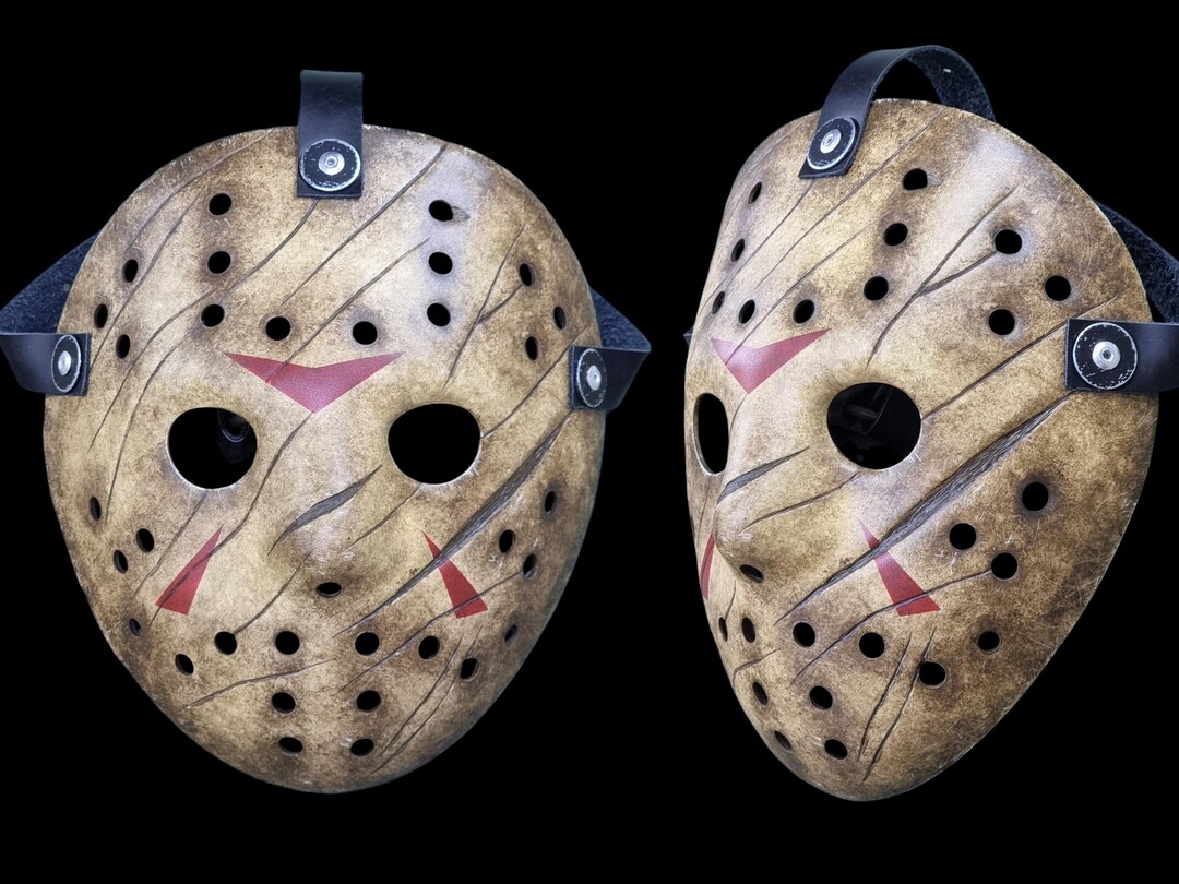 Hockey Mask Jason Vs. Realistic Scratch Fight Collectible, High Details ...
