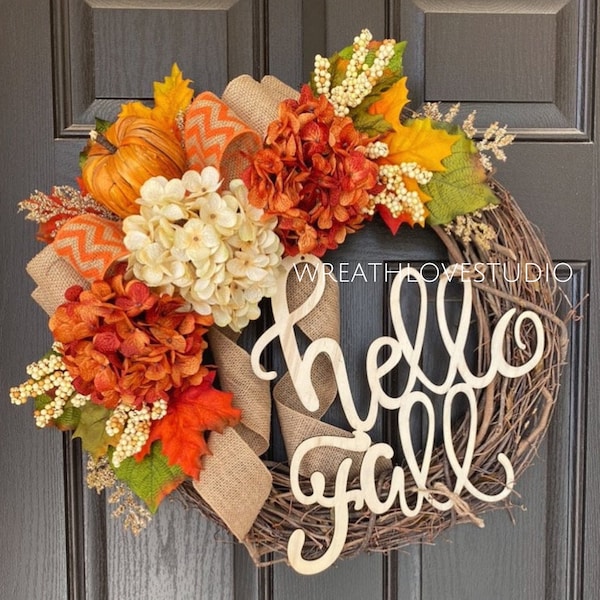 Hello Wreath - Etsy