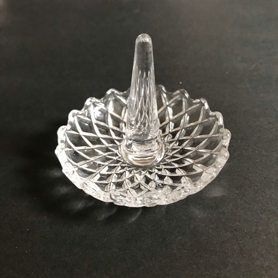 Vintage crystal ring dish - Gem