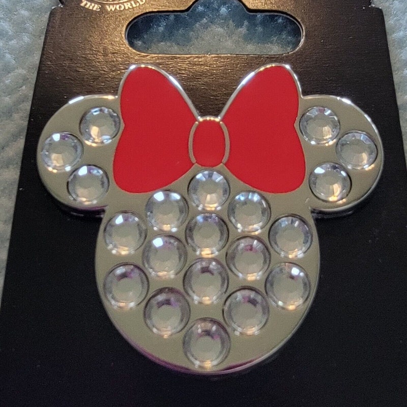 MagicalTradingPins - Etsy