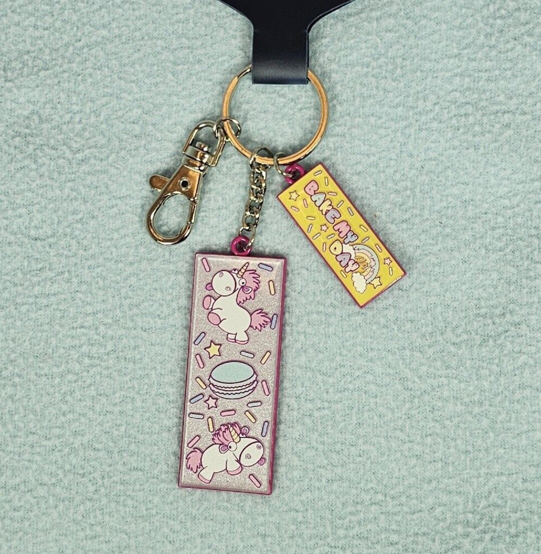 Bake My Day Bakery Keychain Universal Studios Despicable Minions ...
