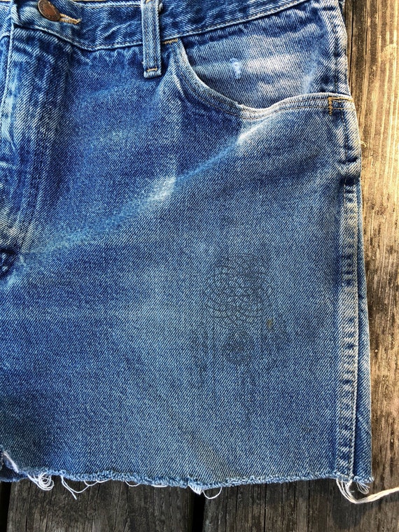 Vintage Rustler faded cutoffs with stenciled dream ca… - Gem