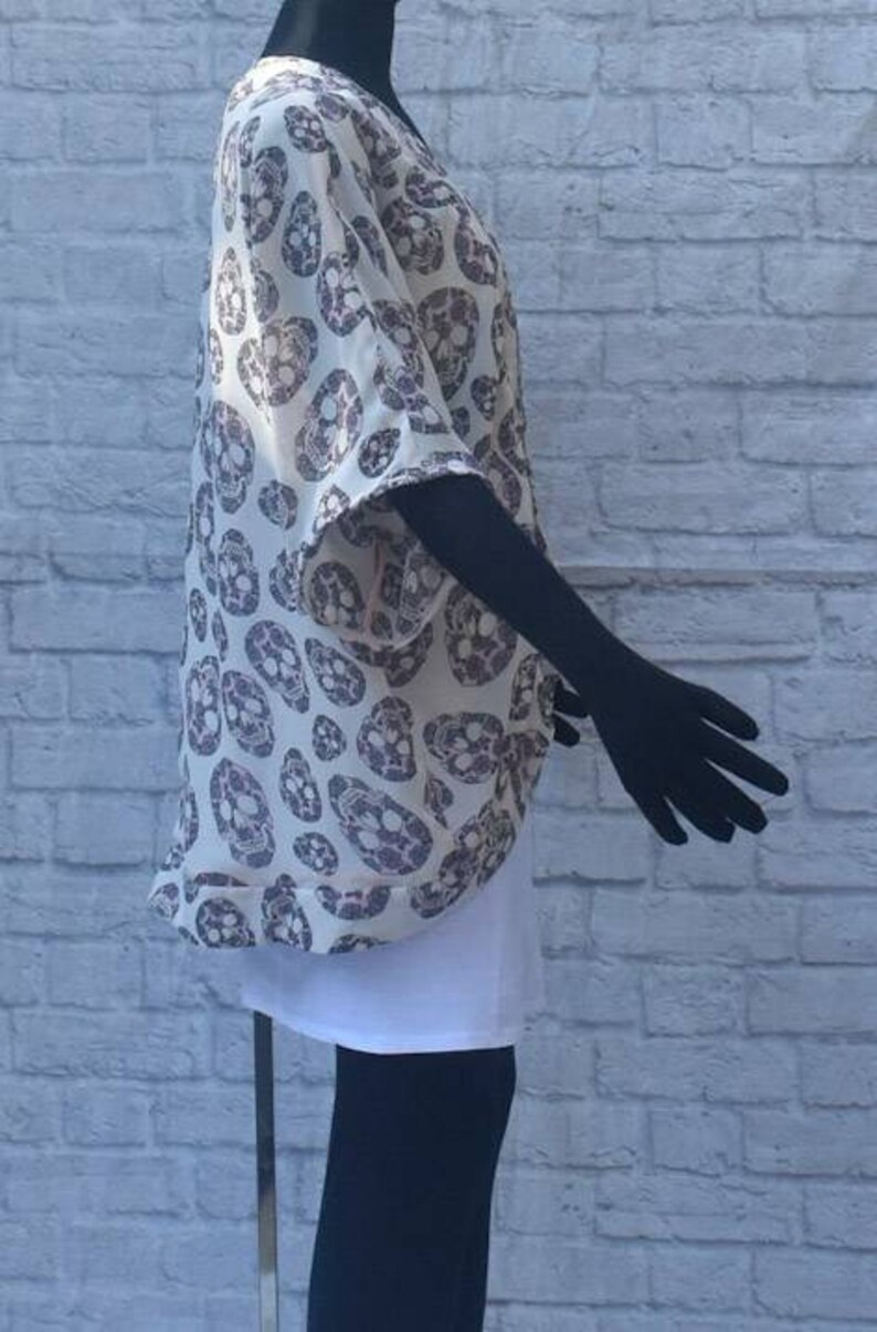 Joyful Pink Skullsrose Tattoos. Loosefitting Kimono Jacket - Etsy