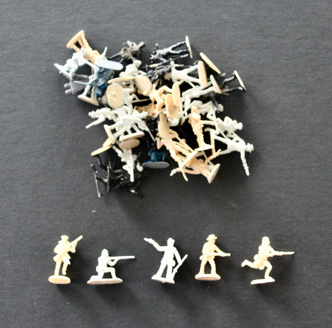 Vintage Collectible 1/72mm Scale American Revolution Soldiers 40 Pieces ...
