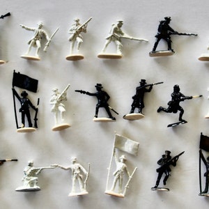 Vintage Collectible 1/72mm Scale US Alamo Soldiers 40 Pieces Some ...