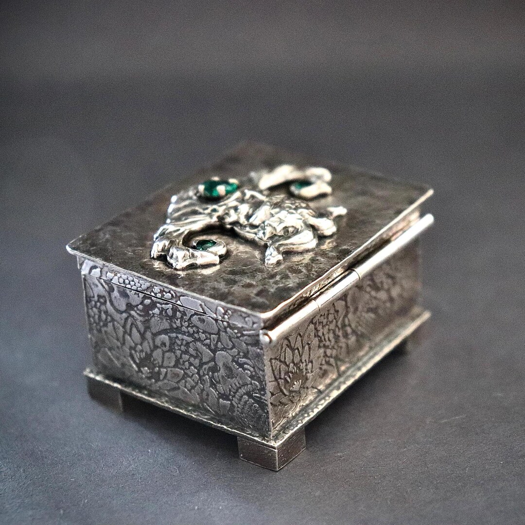 Greenman ~ Sterling Silver Tiny Treasure Chest - Etsy