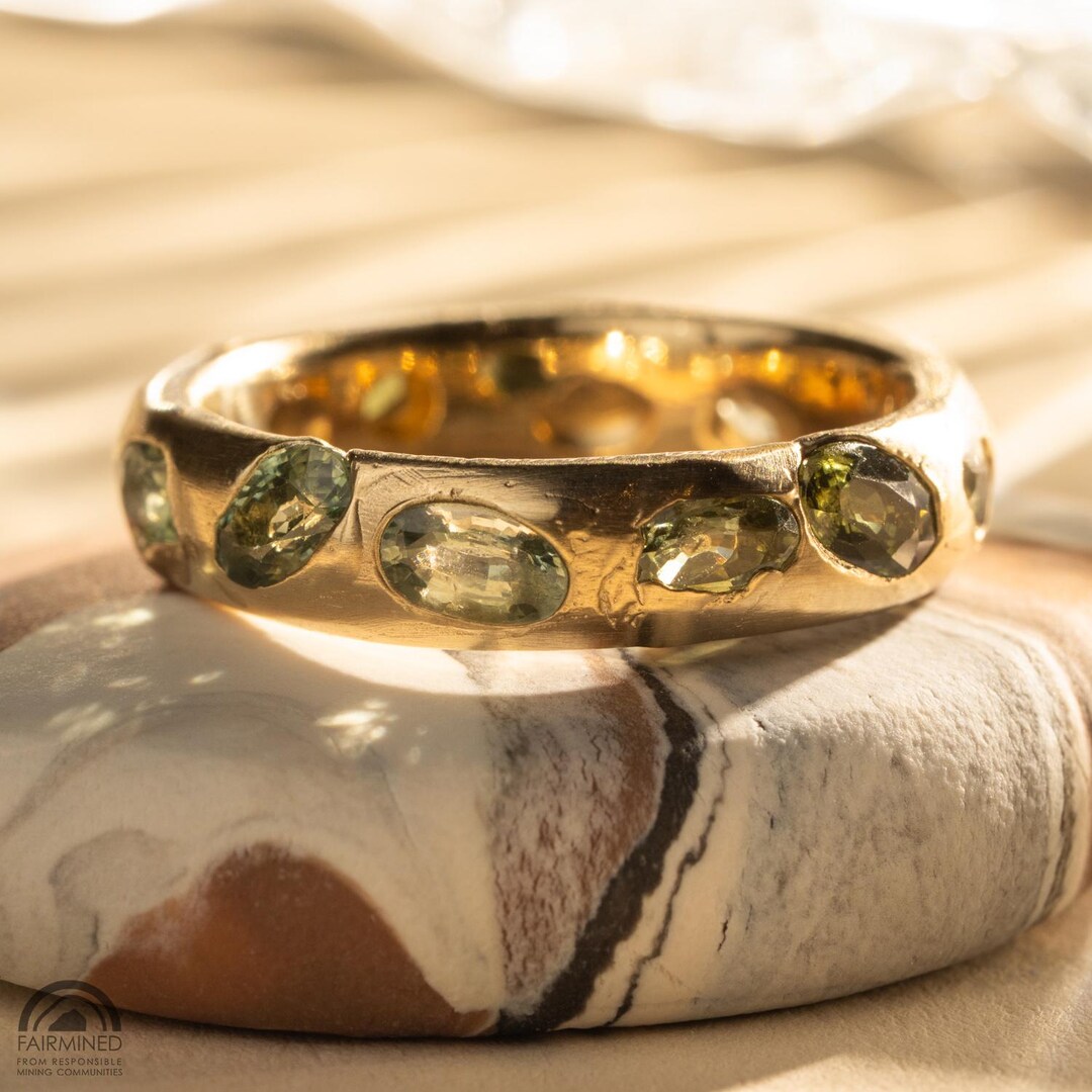 Green Sapphire Kimberlite Ring in Yellow Gold - Etsy