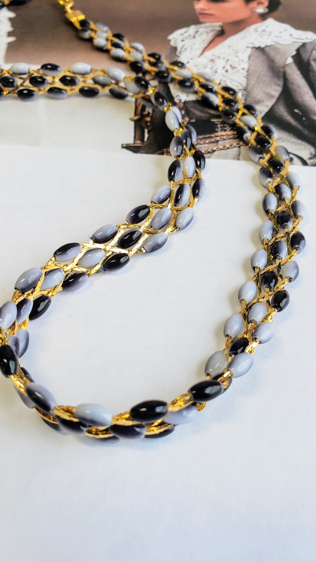 90's Mod Gold Chain Link Braid With Small Oval Beads Ombre Black Grey ...
