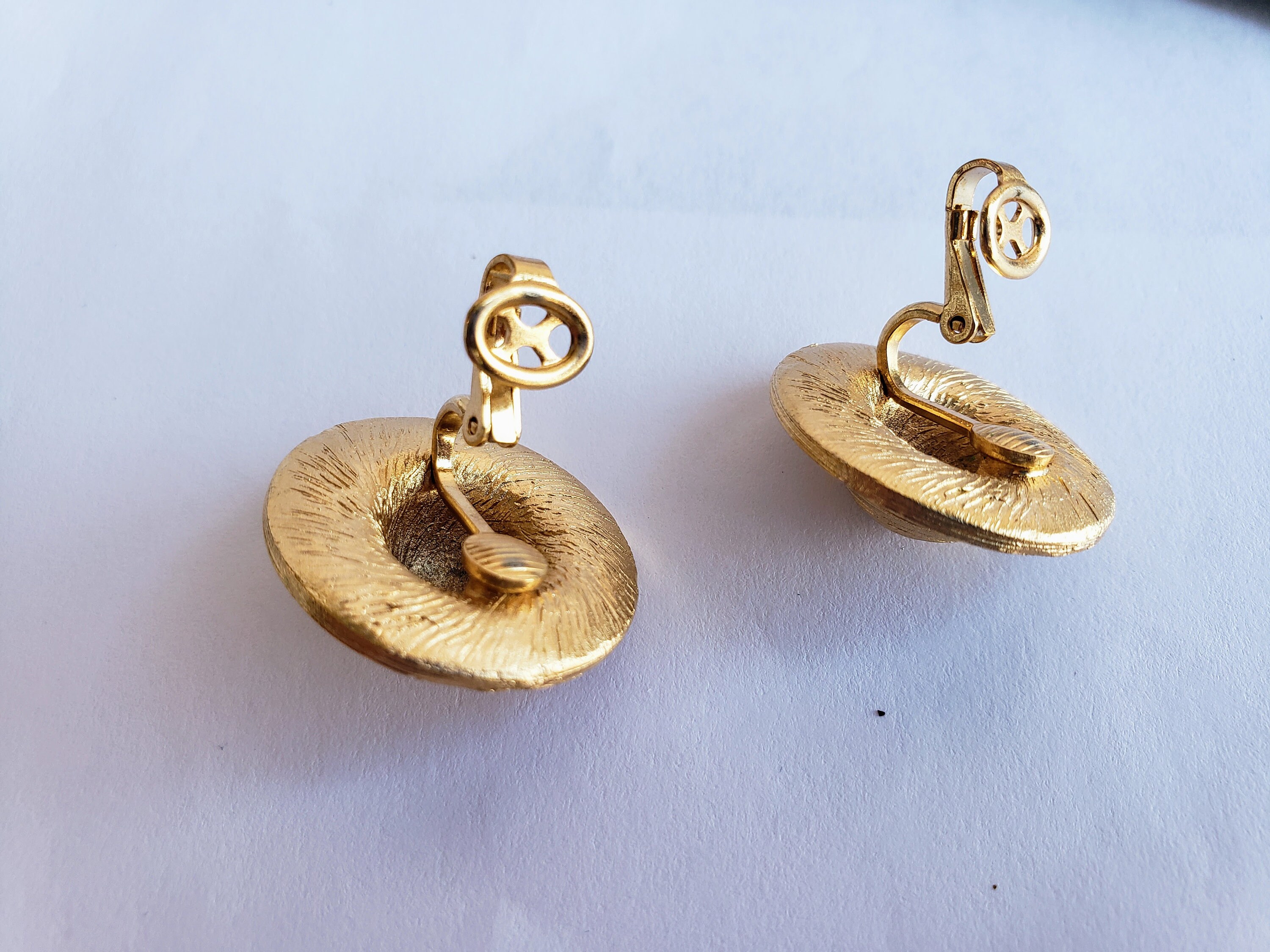 Vintage Puccini Signed Gold Tone Clip on Earrings Gold Hat | Etsy