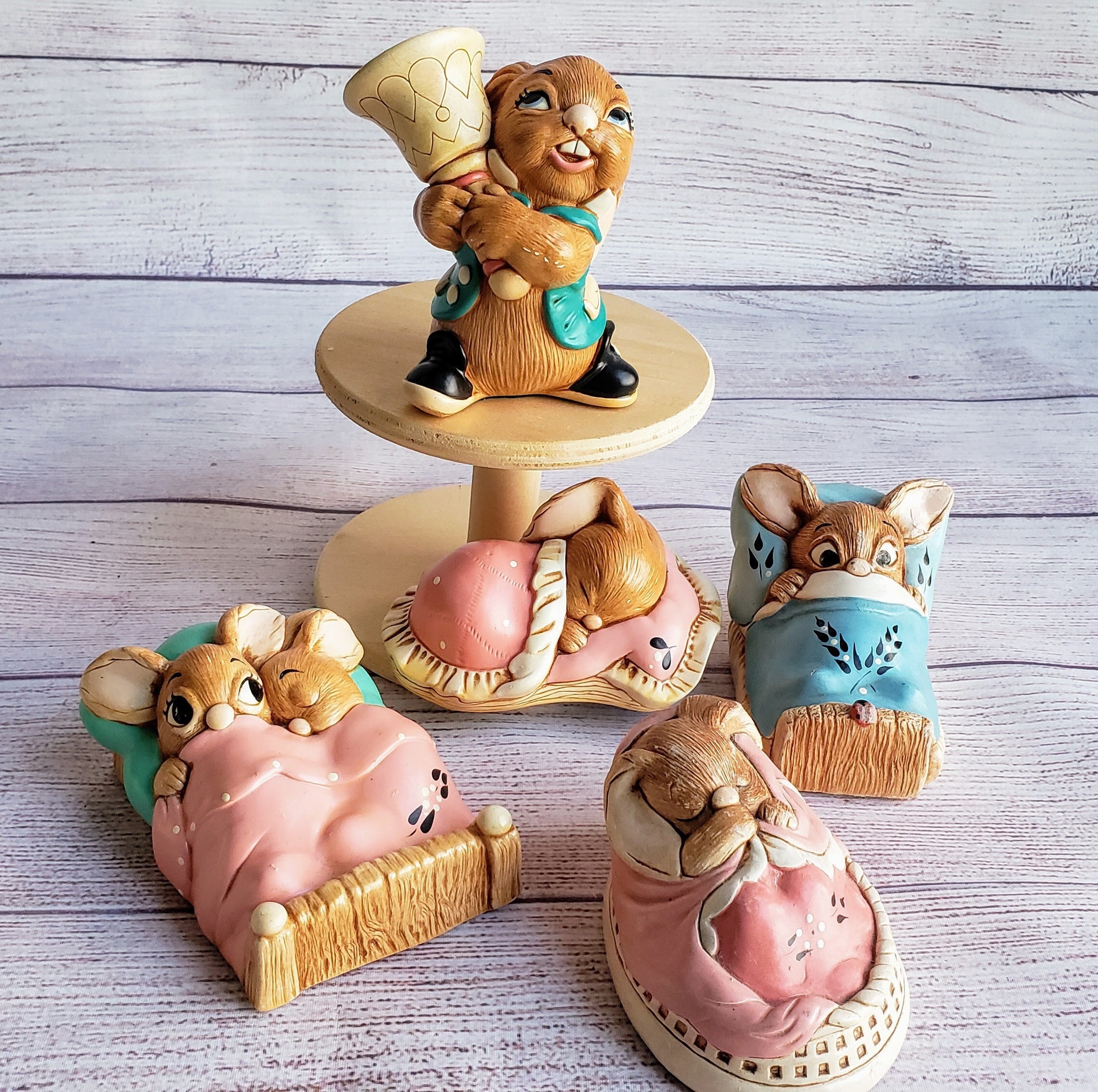 Figurines & Knick Knacks Collectibles Vintage Pendelfin Snuggles and ...