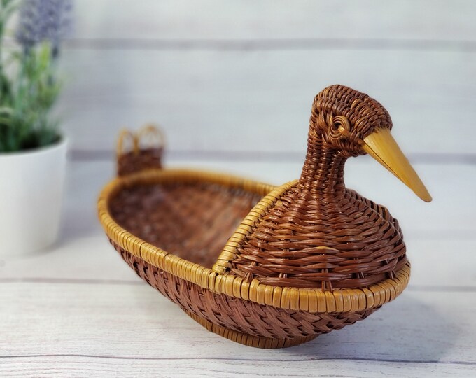 Vintage Small Wicker Duck Basket Wicker Planter, Brown Wicker Bird ...