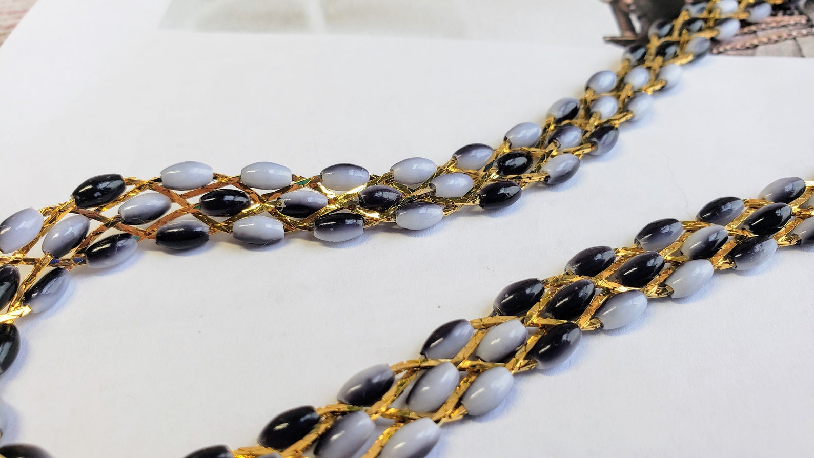 90's Mod Gold Chain Link Braid With Small Oval Beads Ombre - Etsy