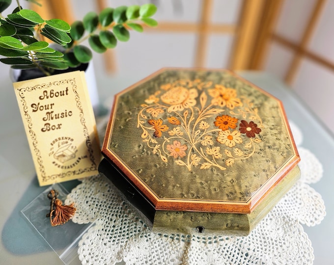 Vintage Italian Wood Inlay Music Box, Green Quality Sorrento Jewelry ...