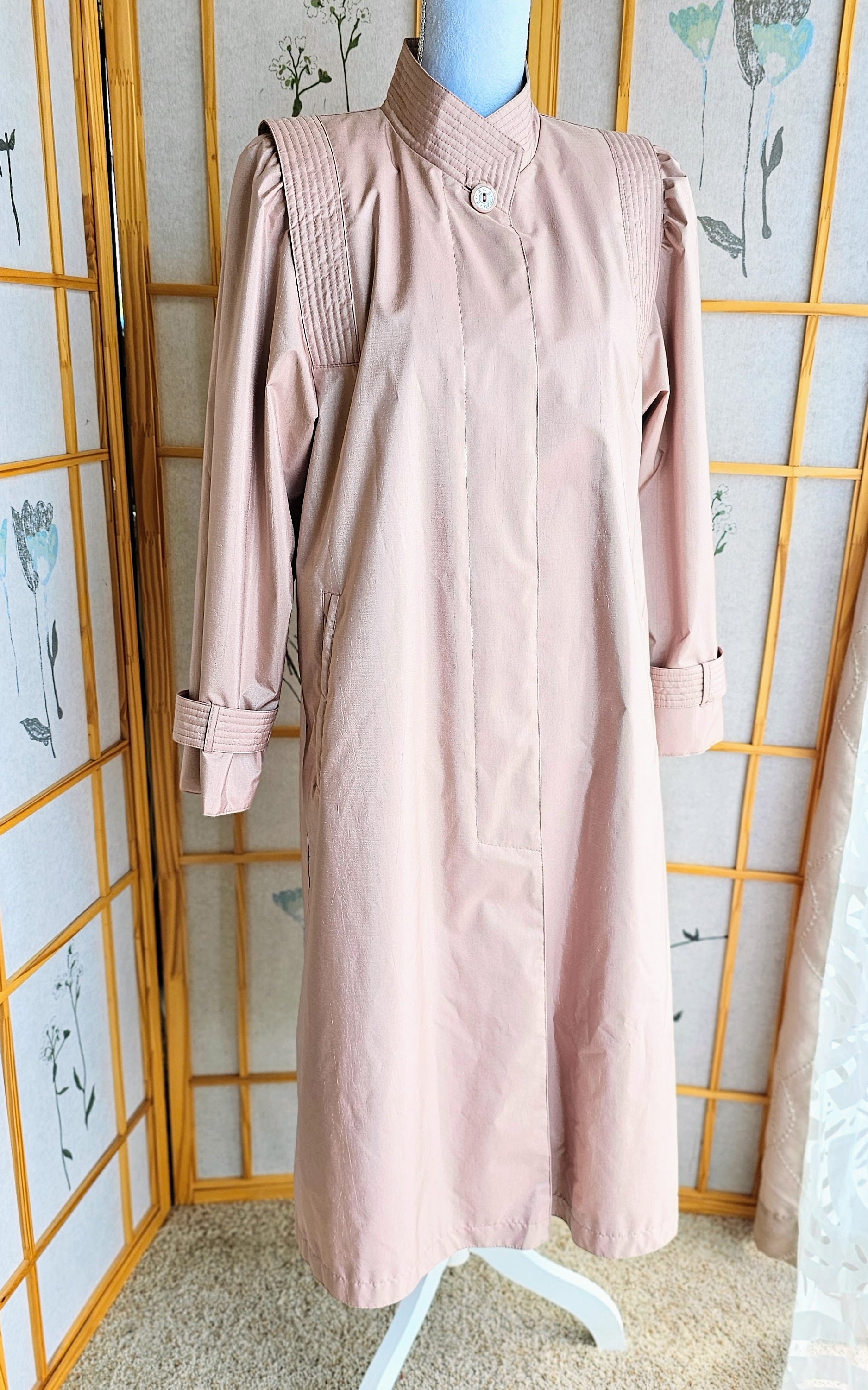 Vintage Trench Coat, Shimmery Champagne Colorlong Coat W/ Pockets Lined ...