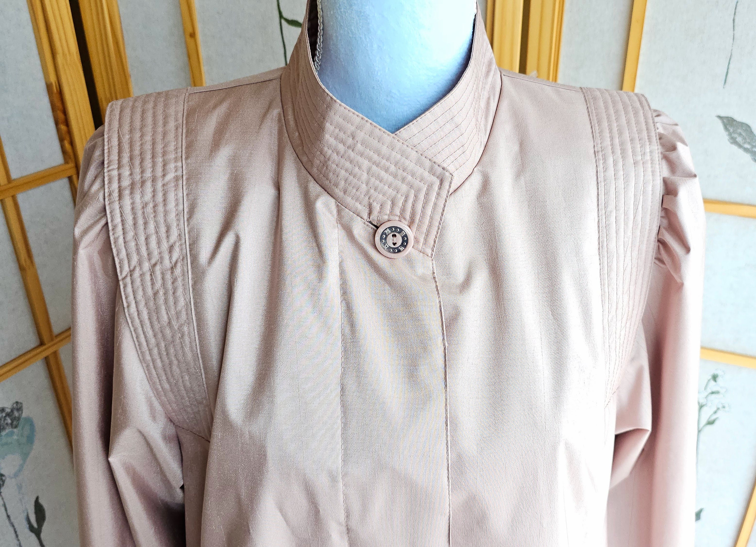 Vintage Trench Coat, Shimmery Champagne Colorlong Coat W/ Pockets Lined ...