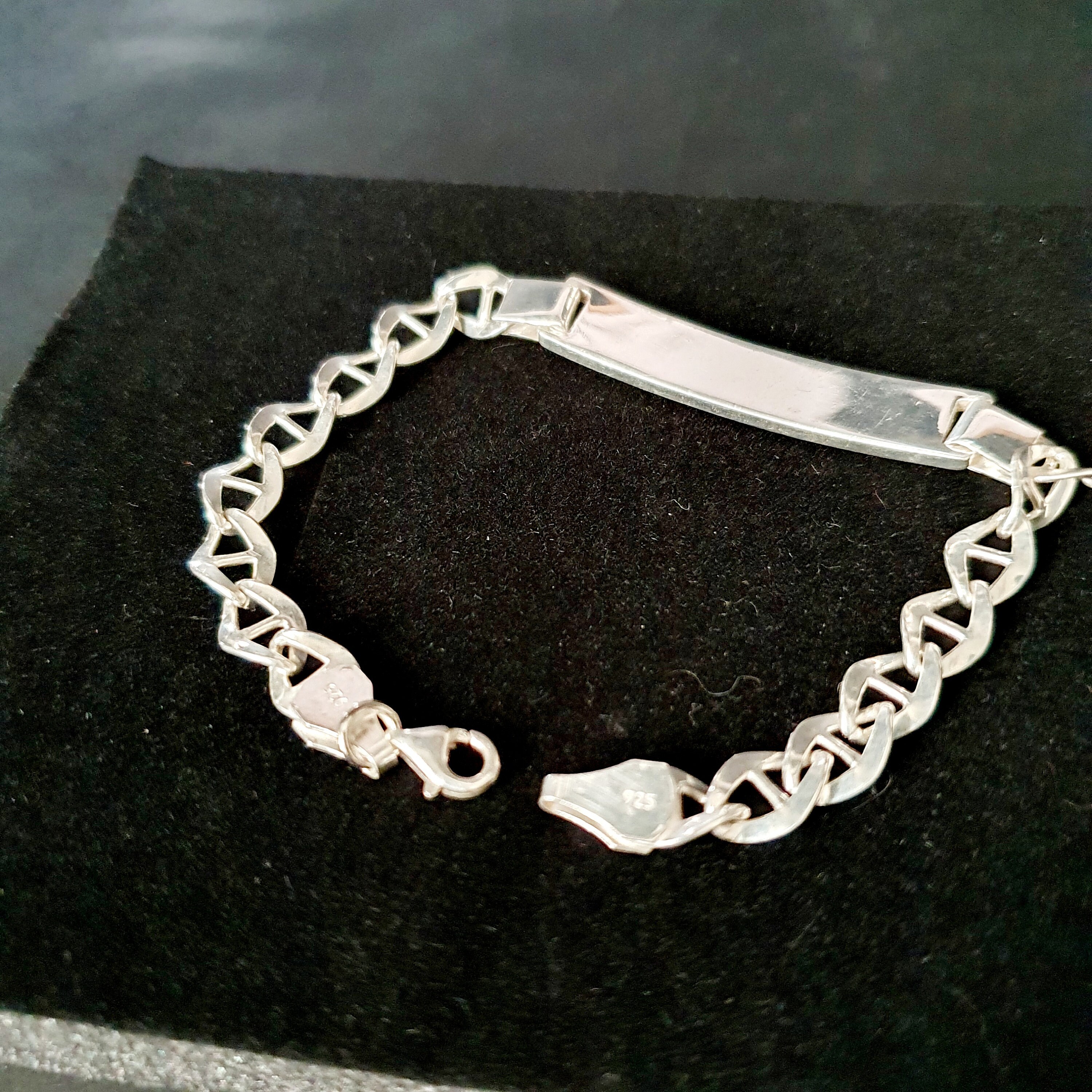 Chandukaka saraf silver bracelet store