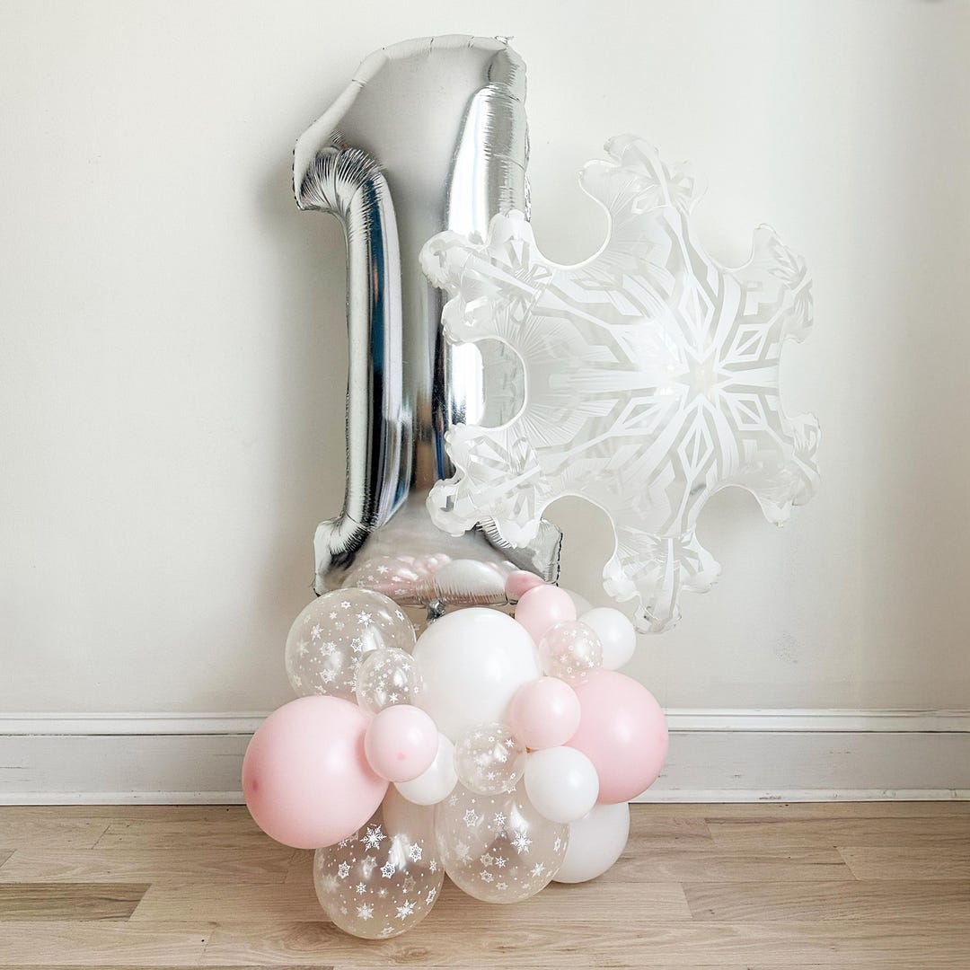 Winter Wonderland First Birthday Balloons, Snowflake Balloon Tower ...