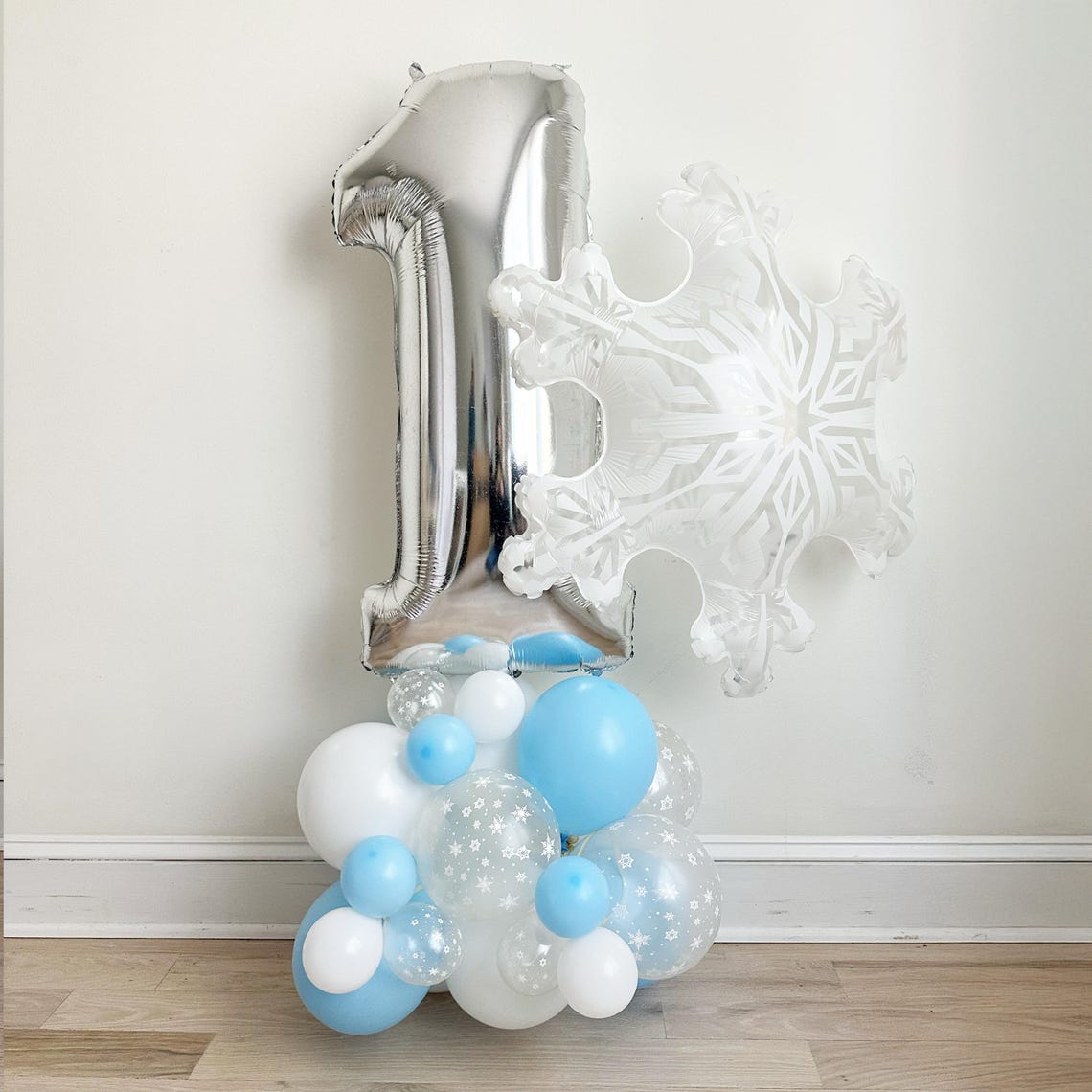 Winter Wonderland First Birthday Balloons, Snowflake Balloon Tower ...