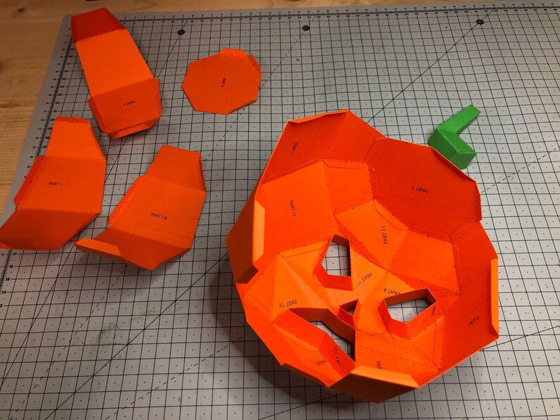 Halloween Pumpkin Lamp / Papercraft 3D DIY Low Poly / Paper Craft ...