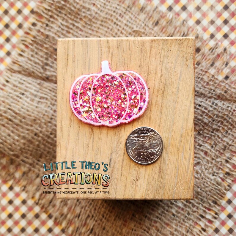 Pink Pumpkin Badge Reel: Interchangeable Nurse ID, Fall Awareness - Etsy UK