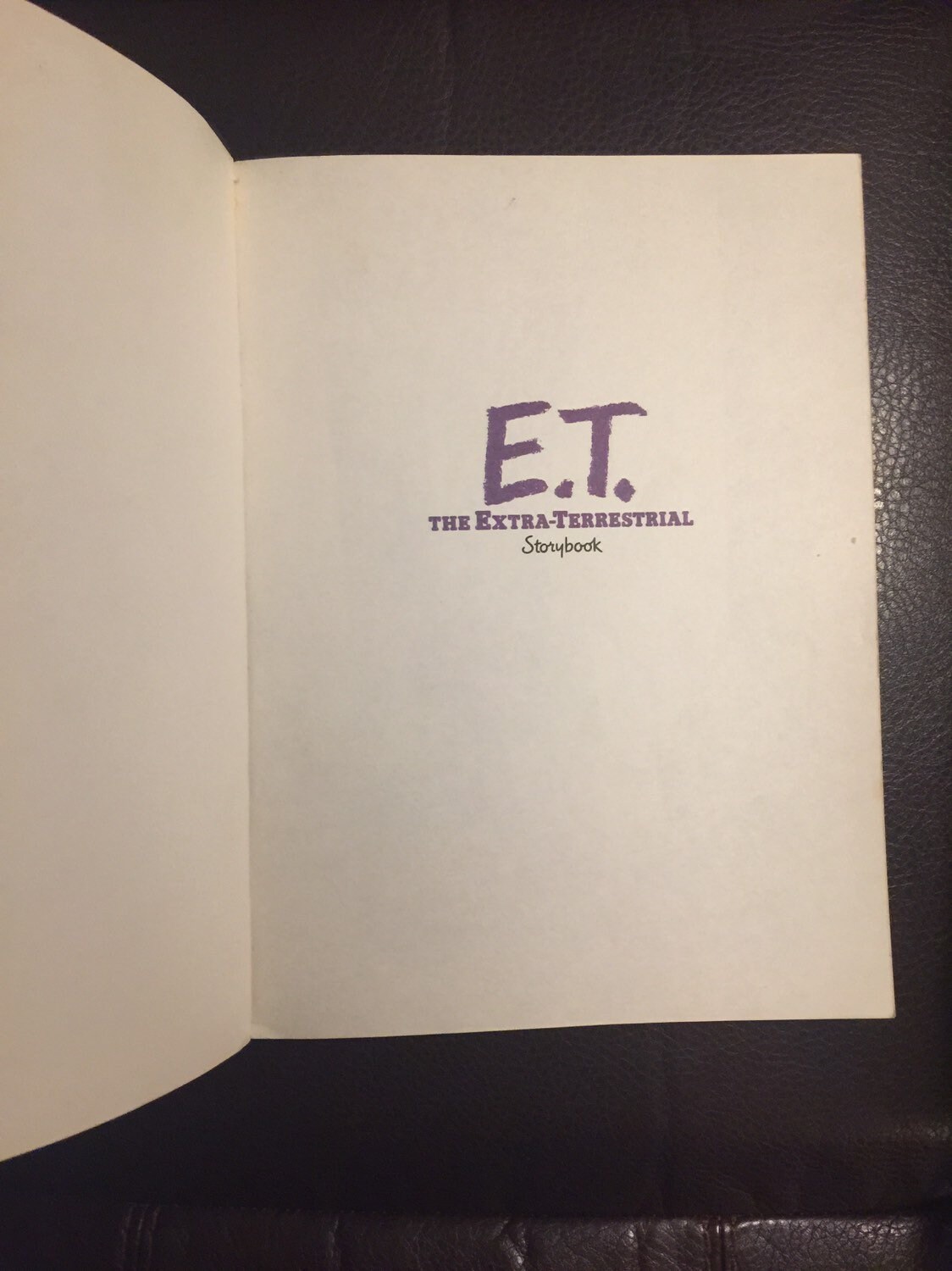 E. T. the Extra-terrestrial Storybook 1982 Featuring - Etsy