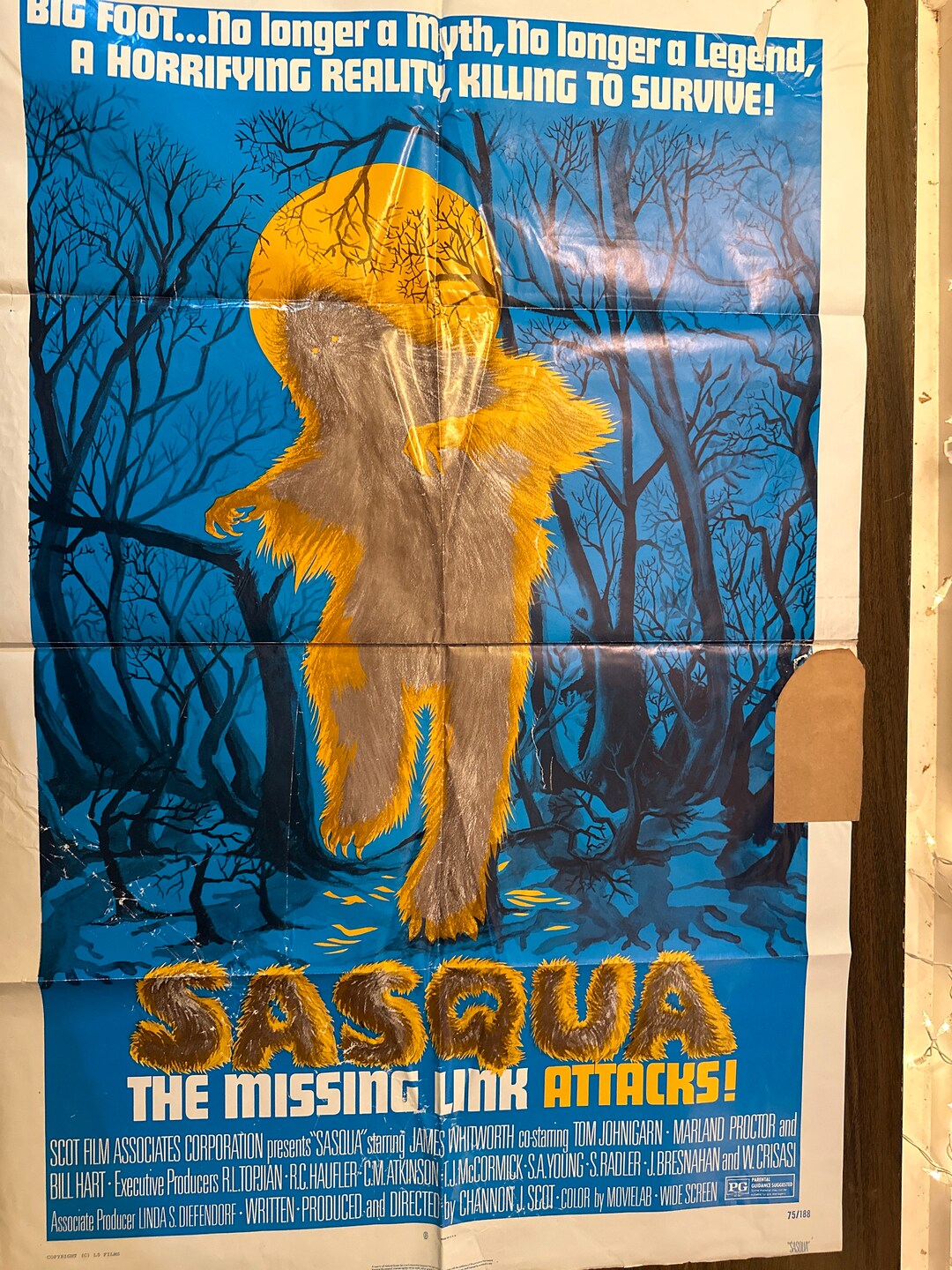 Sasqua the Missing Link Attacks Original Vintage 1975 - Etsy