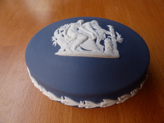 Wedgwood Rare Portland Blue Jewellery Box - Gem