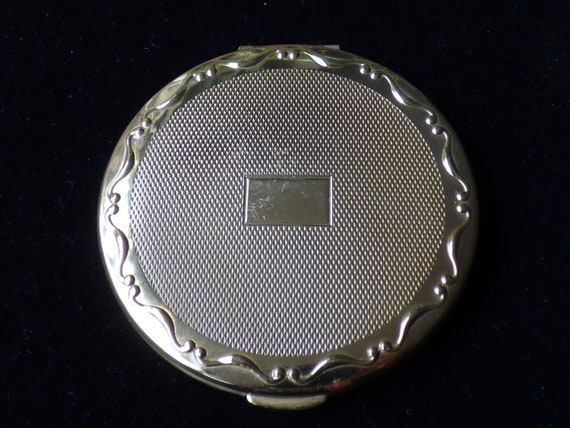 Vintage Kigu Powder Compact - Gem