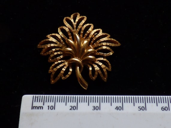 Vintage Trifari Signed Brooch - Gem