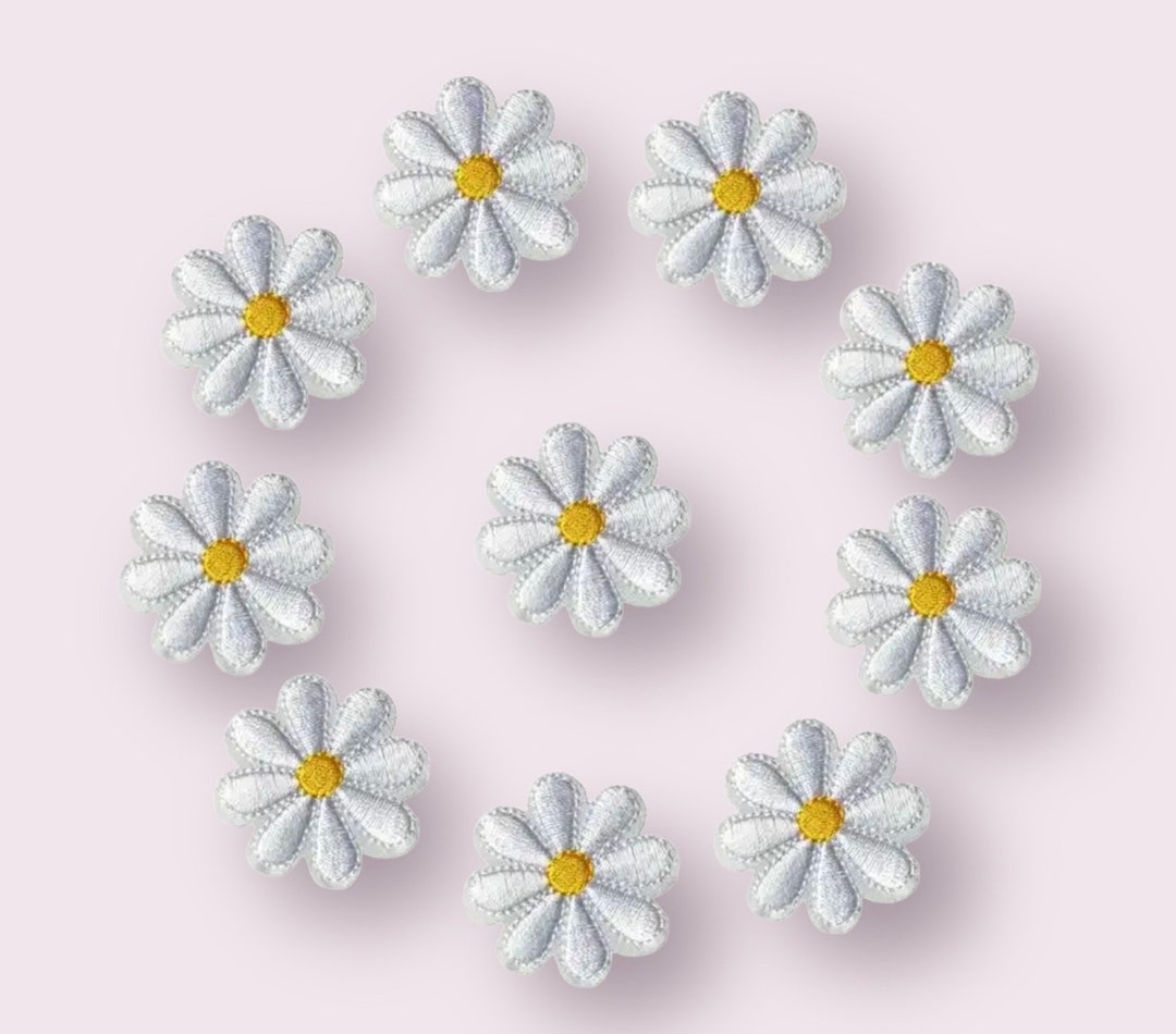 Flower Patch, White Embroidered Flower Patch, 4cm Daisy Motif ...