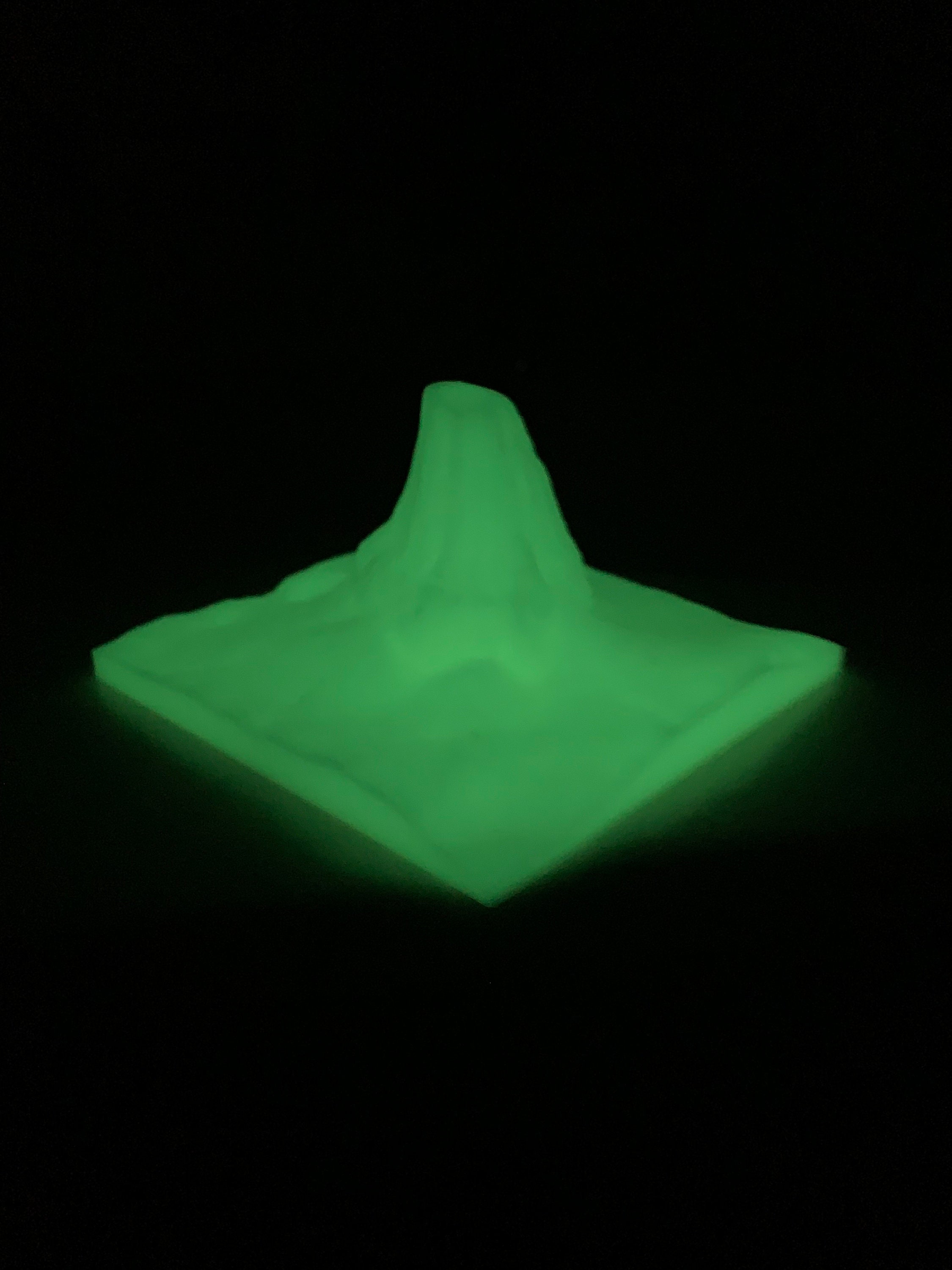 Devils Tower, Wyoming 3D Printed Topographic Model white, Black, Green ...