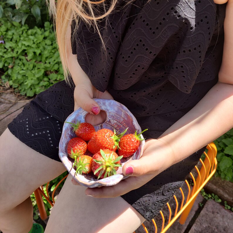 Ceramic Berry Bowl, Leaf Fruit Strainer, Bespoke Snack Bowl, Handmade ...