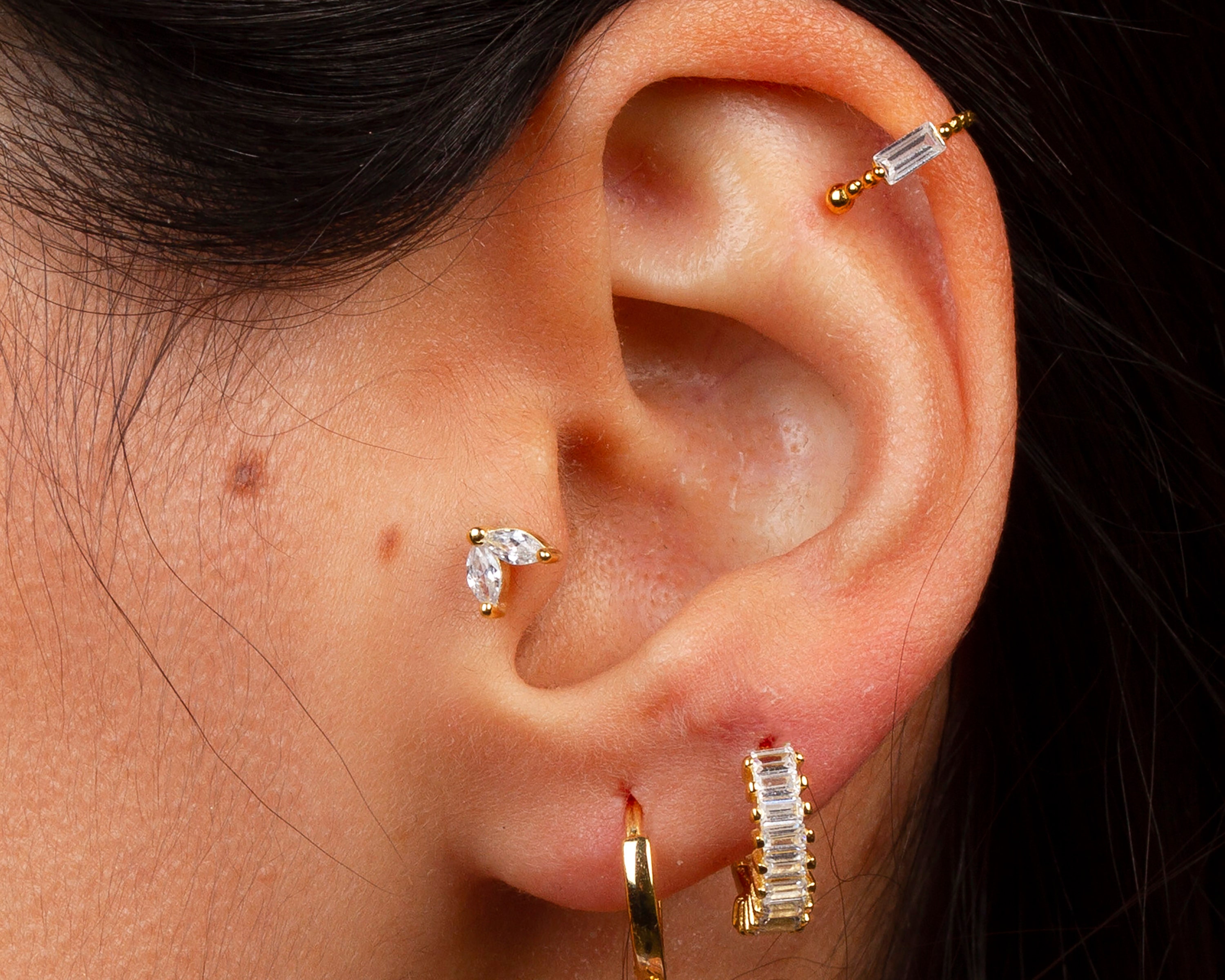 Dainty Baguette & Round CZ Conch Ear Cuff Earring - Etsy