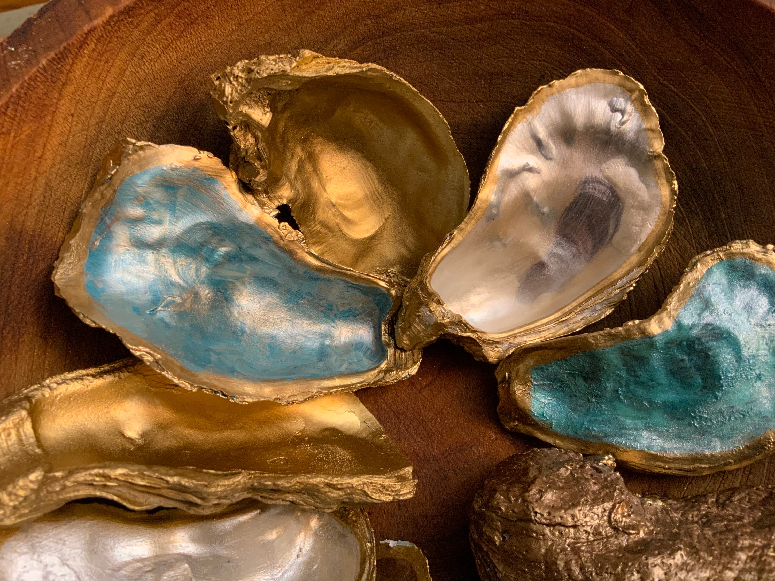 STUNNING Set of 10 Hand Painted Metallic Oyster Shells for Home Decor ...