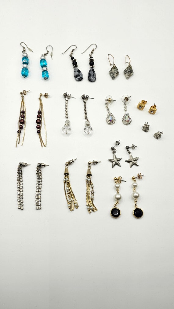 Costume jewelry earrings store