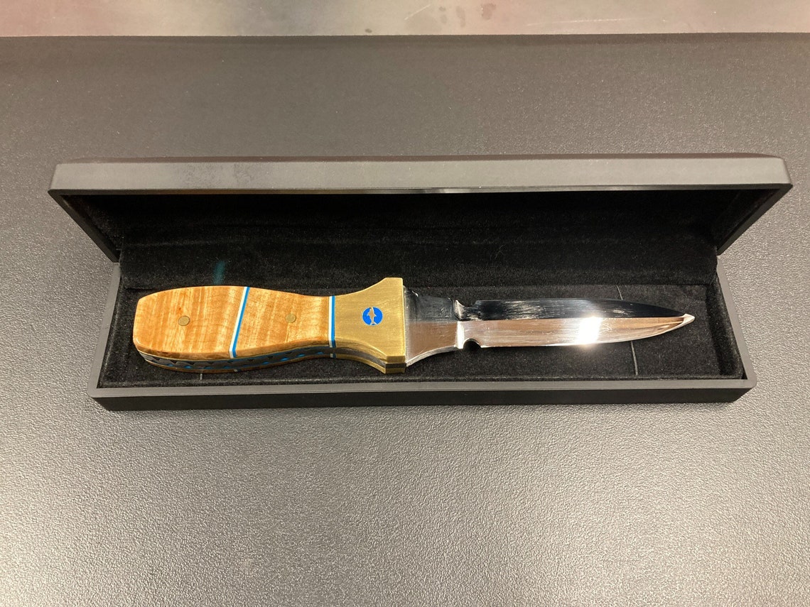 The Great White Shark Dagger - Etsy