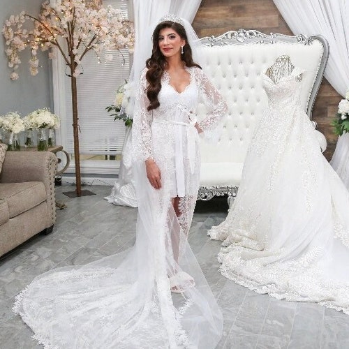 Bridal Robe Long Train Wedding Robe Lace Bride Robe Bridal - Etsy